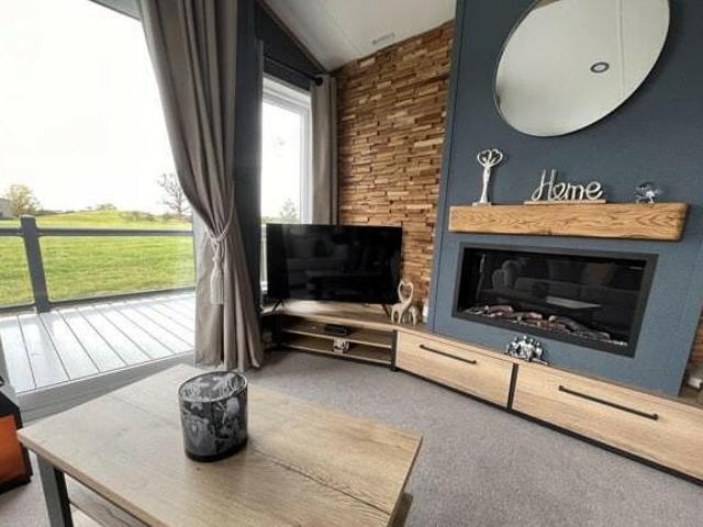 2 Bedroom Lodge For Sale In Greystone Hills, Yorkshire