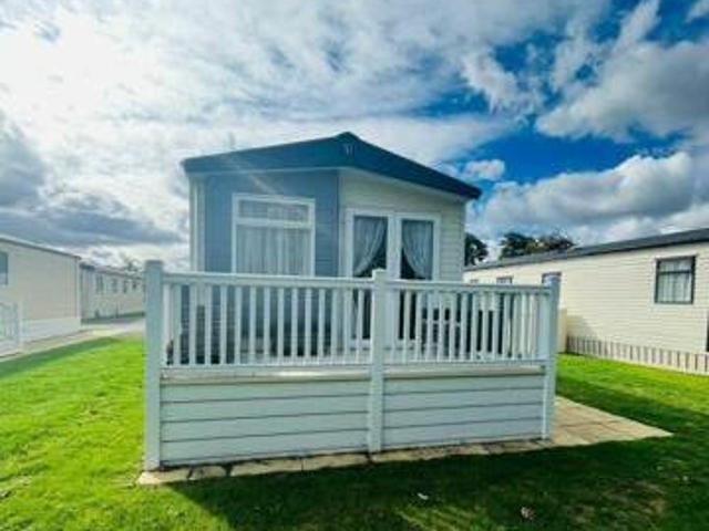 2 Bedroom Lodge For Sale In East Riding Of Yorkshire
