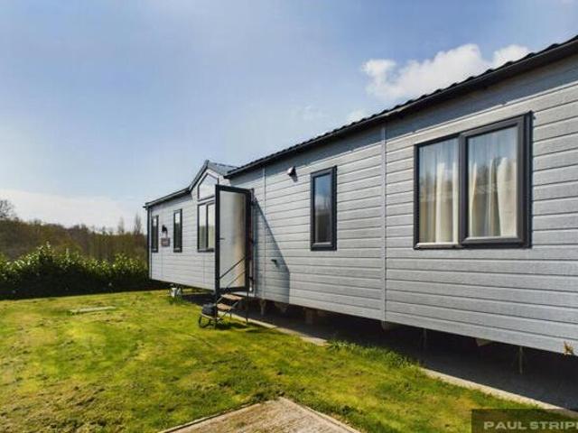 2 Bedroom Lodge For Sale In East Sussex