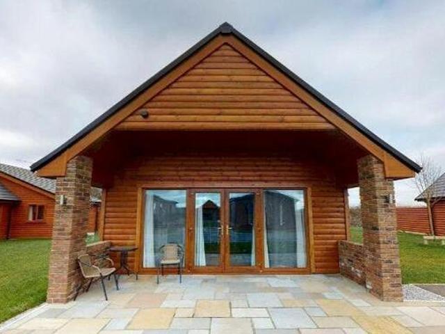 2 Bedroom Lodge For Sale In Fitling, Burton Pidsea