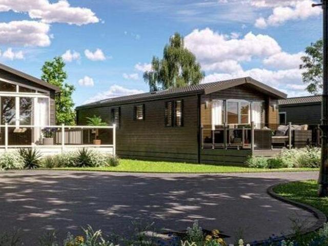 2 Bedroom Lodge For Sale In Knott End on sea, Preesall