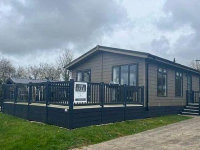 2 Bedroom Lodge For Sale In Hawkchurch, Axminster