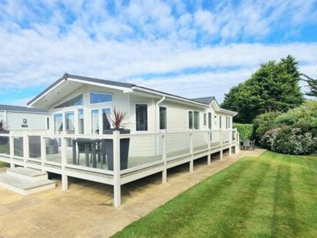 2 Bedroom Lodge For Sale In Halt Road, Goonhavern