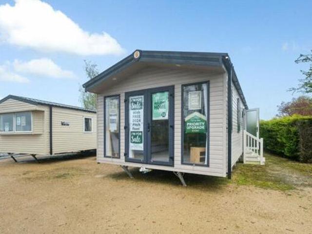 2 Bedroom Lodge For Sale In Malvern View Country & Leisure Park