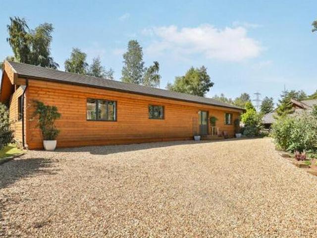 2 Bedroom Lodge For Sale In Pentney