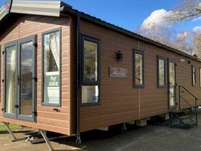 2 Bedroom Lodge For Sale In Pentney, Kings Lynn