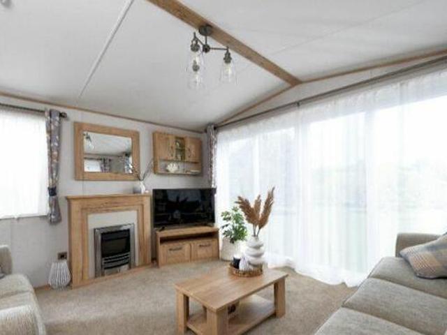 2 Bedroom Lodge For Sale In Praa Sands, Penzance