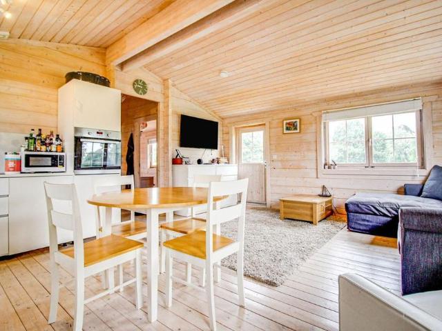 2 bedroom lodge to rent