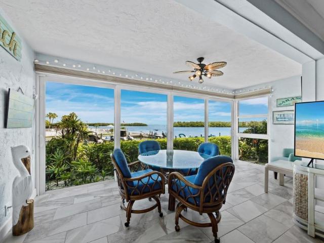 2 bedroom, Longboat Key FL 34228 LS102659648
