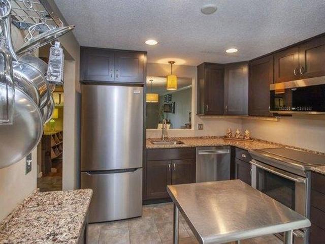 2 bedroom, Londonderry NH 03053 105122716