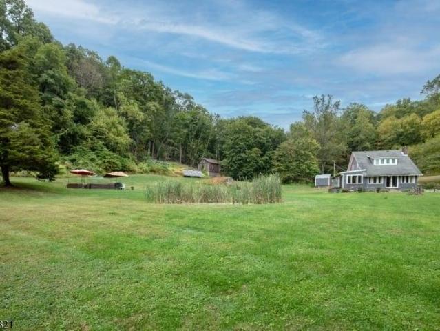2 bedroom, Lopatcong Twp. NJ 08865 101341195