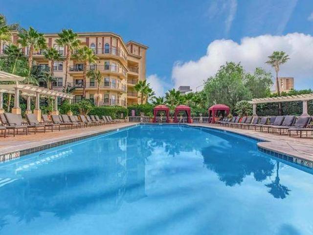 2 bedroom, Los Angeles County CA LS96644815
