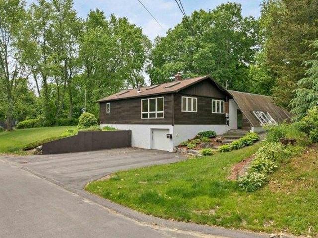2 bedroom, Laconia NH 03246 104511831