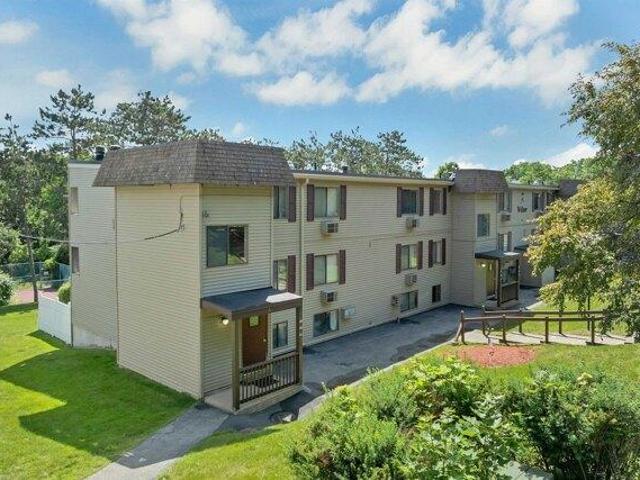 2 bedroom, Laconia NH 03246 104716129