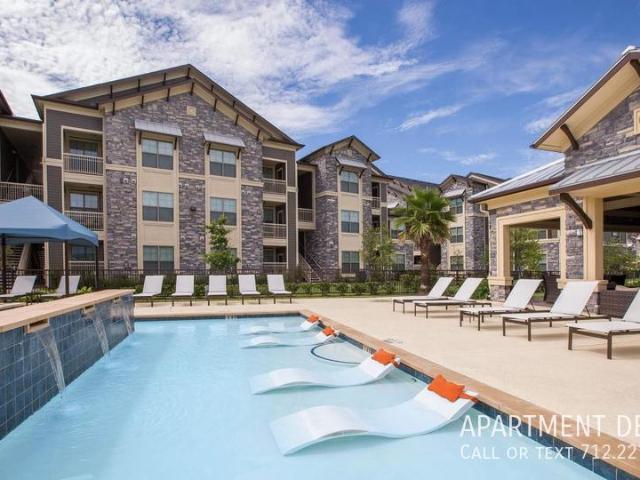 2 bedroom, Lake Jackson TX 77566 LS77331369