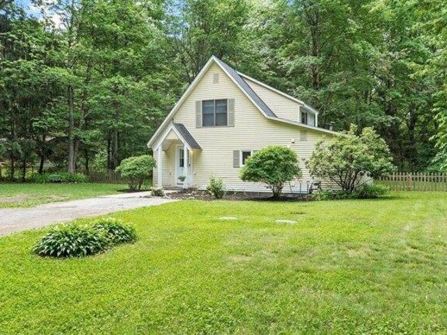 2 bedroom, Lancaster MA 01523 103808893