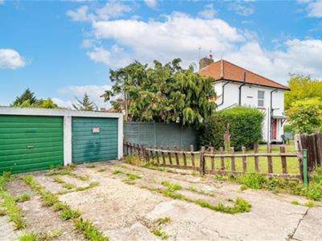 2 Bedroom Land Commercial