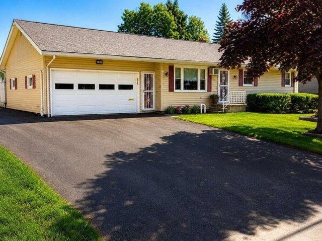 2 bedroom, Lewiston ME 04240 102283403