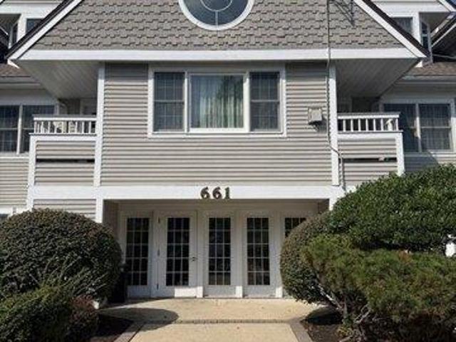 2 bedroom, Lexington MA 02420 105115945