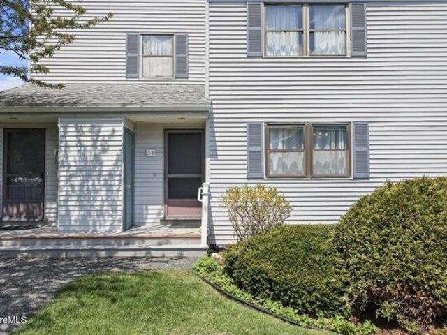 2 bedroom, Lenox MA 01240 105041349
