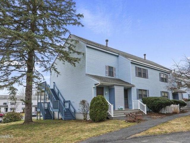 2 bedroom, Lenox MA 01240 102708581
