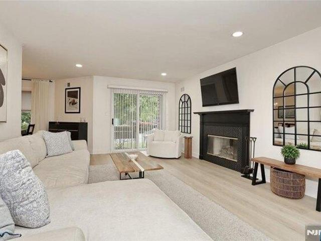 2 bedroom, Little Falls NJ 07424 104904190