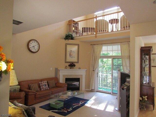 2 bedroom, Livingston NJ 07039 104445173