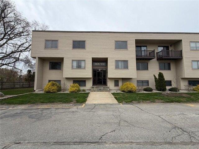 2 bedroom, Lincoln RI 02865 LS102592443