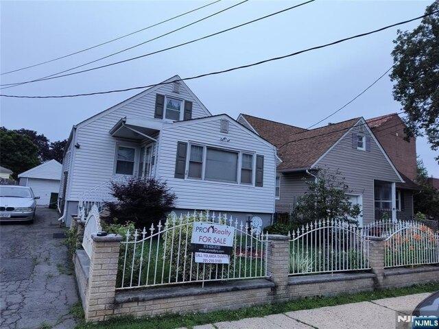 2 bedroom, Linden NJ 07036 101799492