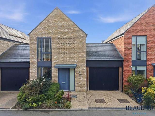 2 Bedroom Link Detached House