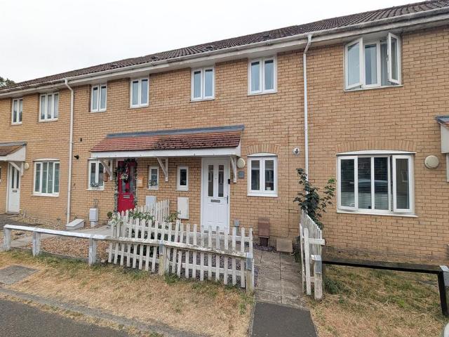 2 bedroom link detached house for sale