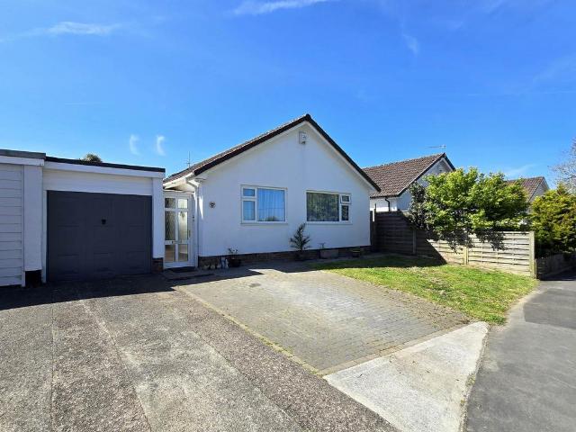 2 bedroom link detached house for sale