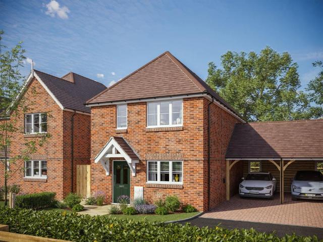 2 bedroom link detached house for sale