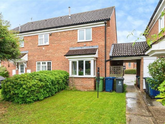 2 bedroom link detached house for sale