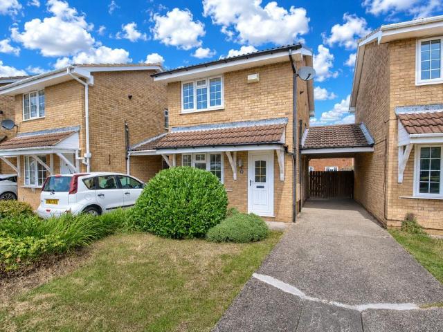2 bedroom link detached house for sale