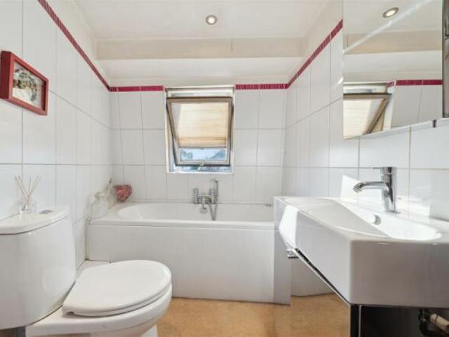 2 bedroom link detached house for sale in Duke Road, London, W4
