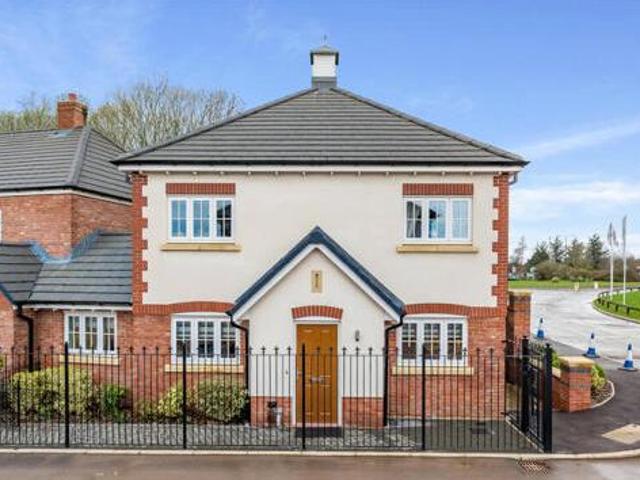 2 Bedroom Link Detached House For Sale In Handforth
