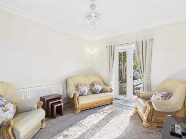 2 bedroom link detached house for rent in Saltwells Road, Dudl.
