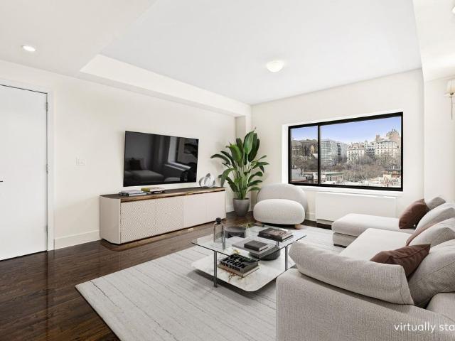 2 bedroom luxury Apartment for sale in Harlem, United States