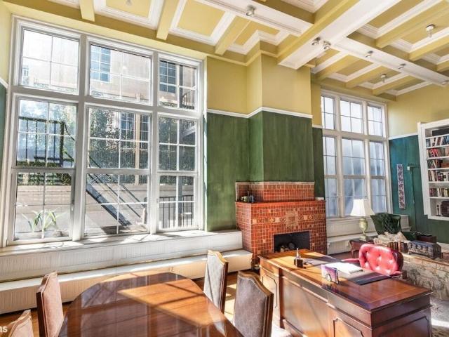 2 bedroom luxury Apartment for sale in Midtown West, Manhattan, New York