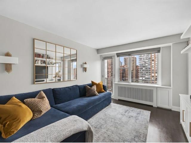 2 bedroom luxury Apartment for sale in New York