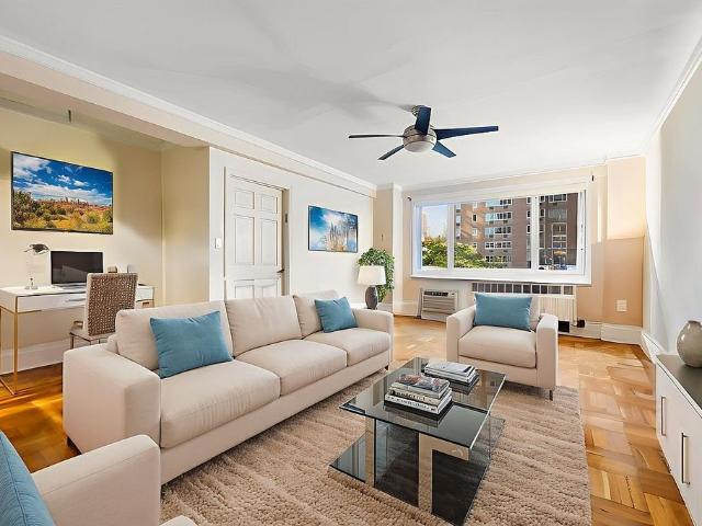 2 bedroom luxury Apartment for sale in New York, United States