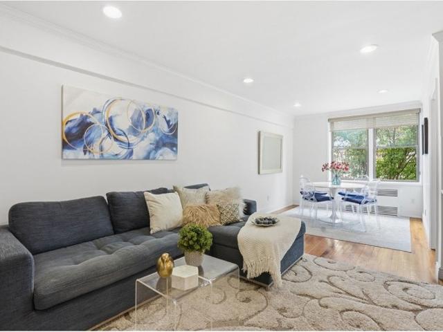 2 bedroom luxury Apartment for sale in New York, United States