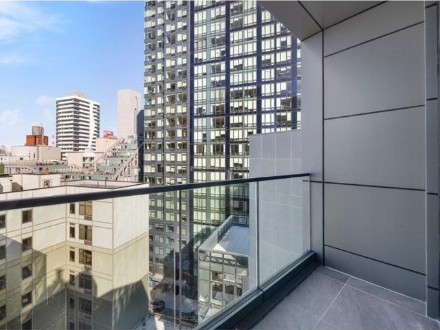 2 bedroom luxury Apartment for sale in Queens, United States
