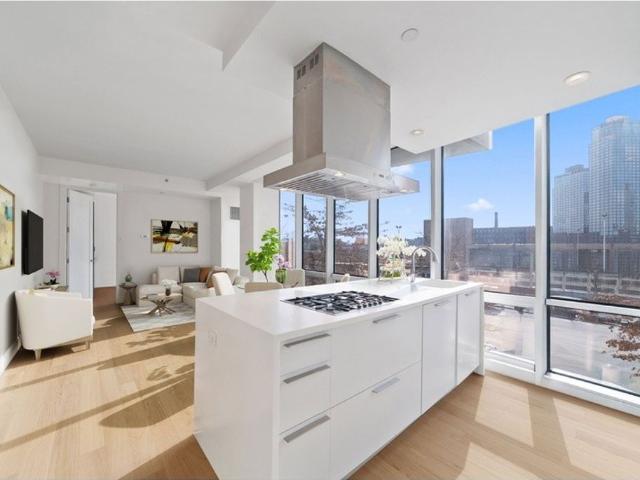2 bedroom luxury Apartment for sale in Queens, United States
