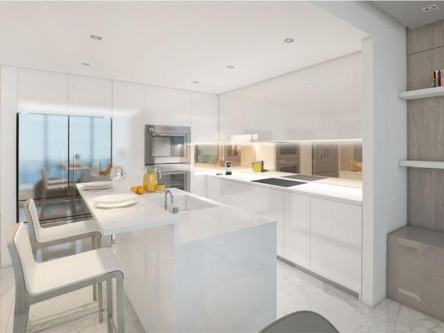 2 bedroom luxury Flat for sale in Hallandale, Florida