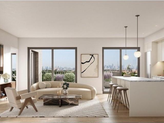 2 bedroom luxury Flat for sale in Queensbridge Houses, New York