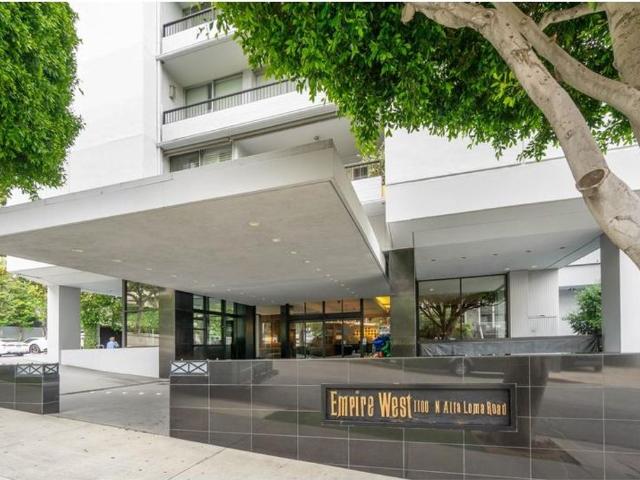 2 bedroom luxury Flat for sale in West Hollywood, California