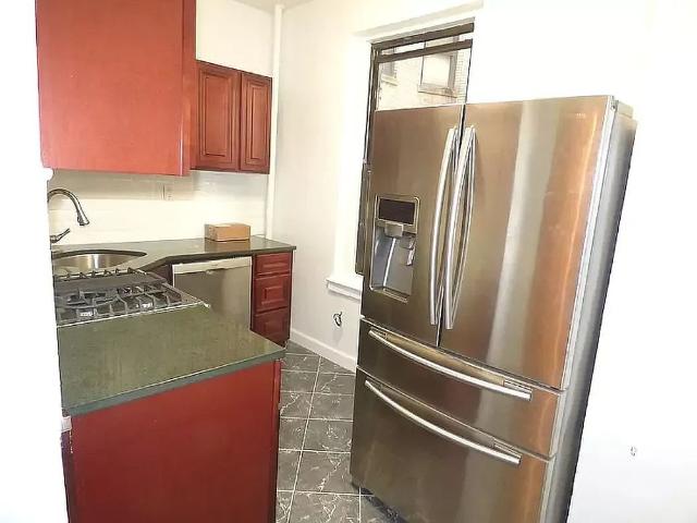 2 bedroom luxury Flat in 414 West 121st Street, West New York, Hudson County, New Jersey