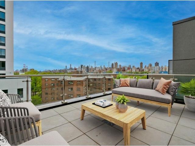 2 bedroom luxury House for rent in Queens, United States